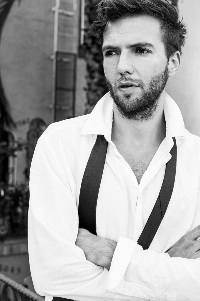 Guy Burnet Official Website
