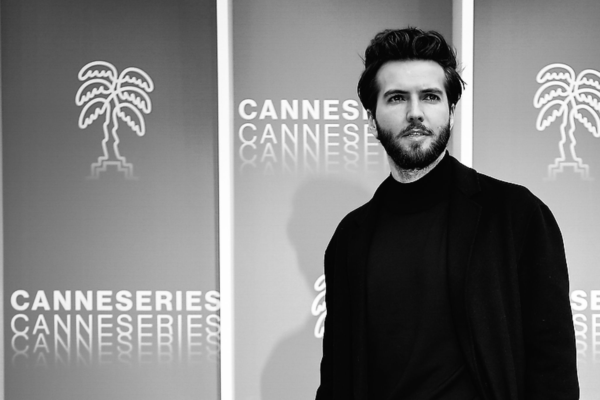 Guy Burnet Official Website
