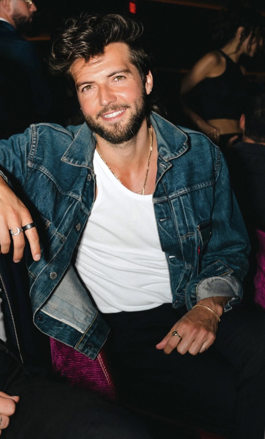 Official Guy Burnet website Gallery | Press & Red Carpet Photos